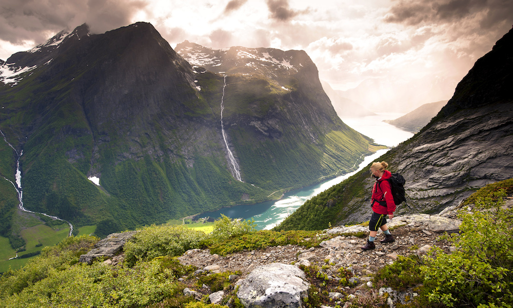 Slogen © Sverre Hjørnevik : www.fjordnorway.com | Magasinet Reiselyst